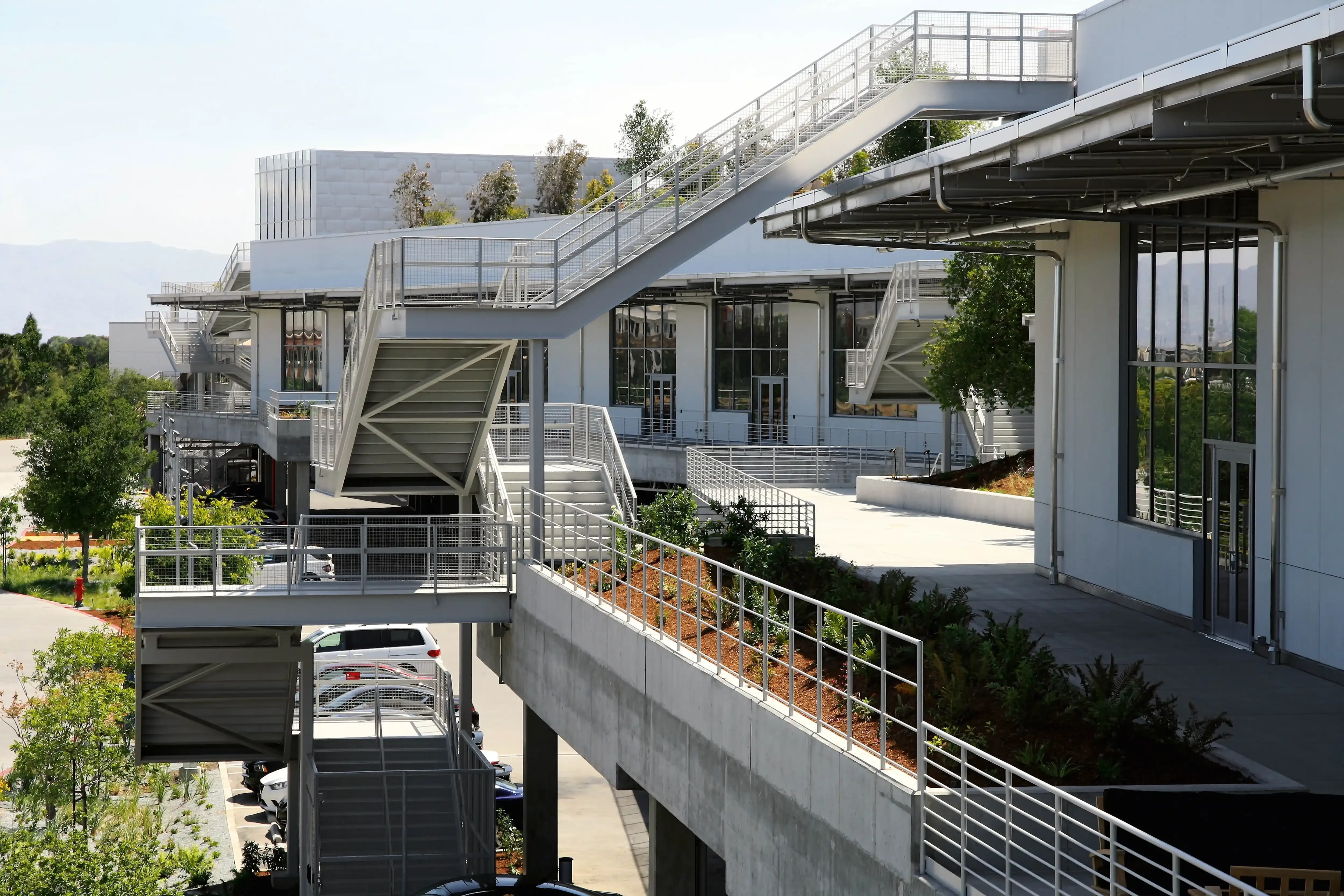 Meta Menlo Park: Vẻ Đẹp Của Sự Khiêm Tốn Giữa Lòng Silicon Valley